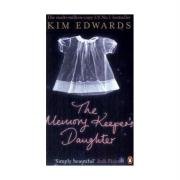 The Memory Keeper's Daughter: Edwards, Kim: 9780141032610: Amazon.com ...