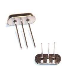 3.64 MHz SMALL 3 PIN CRYSTAL OSCILLATOR : Amazon.in: Industrial ...