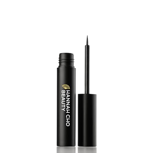 5 Best Lash Glue For Sensitive Eyes | Gentle Enough to Breathe