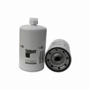 Amazon.com: Fleetguard Separator Fuel/Water Pack of 6 Part No: FS19932 ...