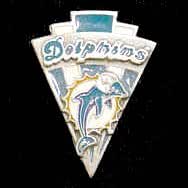 Amazon.com : Miami Dolphins Pin - NFL Football Fan Shop Sports Team ...
