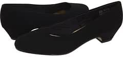 Amazon.com | Soft Style Women's Pumps, Black Lamy Suede, 5.5 Wide | Pumps