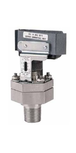 Dwyer Series A1S Series Pressure Switch, Polycarbonate Housing, 316 ...