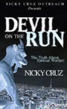 Devil on the Run: Cruz, Nicky: 9780936369303: Amazon.com: Books