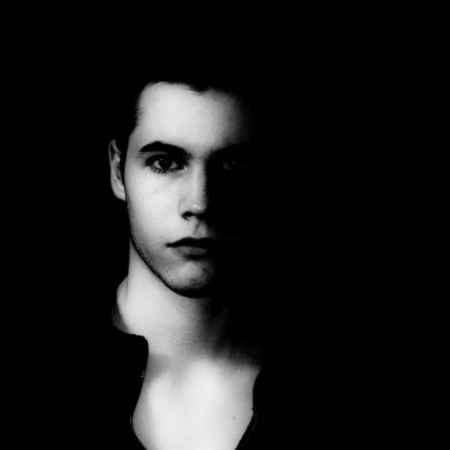 Play Des Poètes Maudits by Matheo on Amazon Music