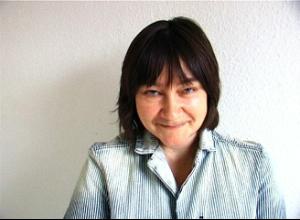 Amazon.com: Ali Smith: books, biography, latest update