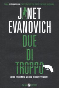 Due di troppo : Amazon.in: Books