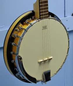 Amazon.com: Mastercraft Bluegrass Maple Banjo Package Includes ...