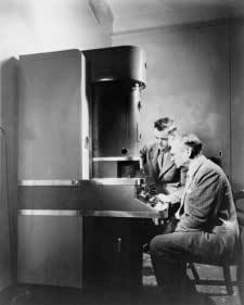 Amazon.com: 1930 The RCA electron microscope is shown here with its ...