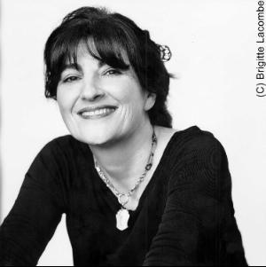 Amazon.com: Tender at the Bone: Growing Up at the Table (Random House ...