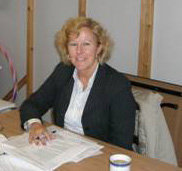 Amazon.com: Suzan Collins: books, biography, latest update