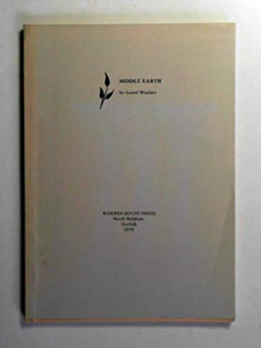 Middle Earth: Woolsey, Gamel: 9780902107281: Amazon.com: Books