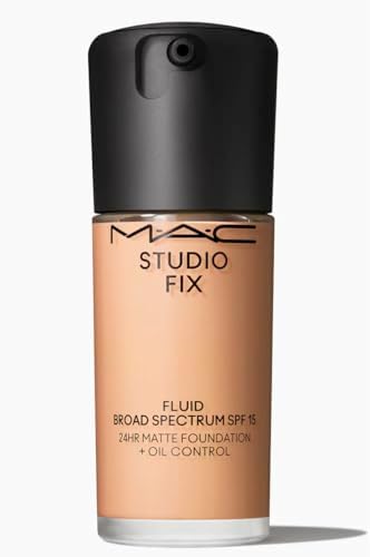 Amazon.com : MAC Studio Fix Fluid SPF 15 24HR Matte Foundation + Oil ...