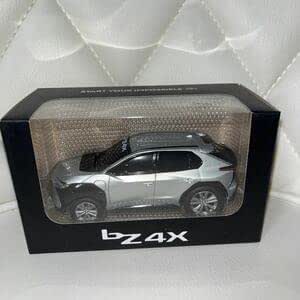 Amazon.co.jp: Toyota BZ4X BZ4X Pull Back Car Silver Mini Car Color ...