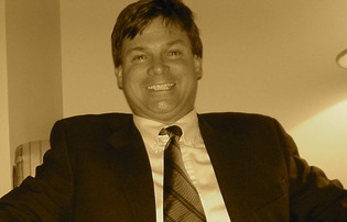 Amazon.com: Dr David Edward McNamara: books, biography, latest update