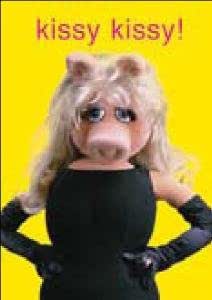 The Muppets - Miss Piggy 'kissy kissy!' Card (MU19) : Amazon.co.uk ...