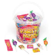 Amazon.com : Swizzels Party Mix Candy Bucket assortment 840g Imported ...