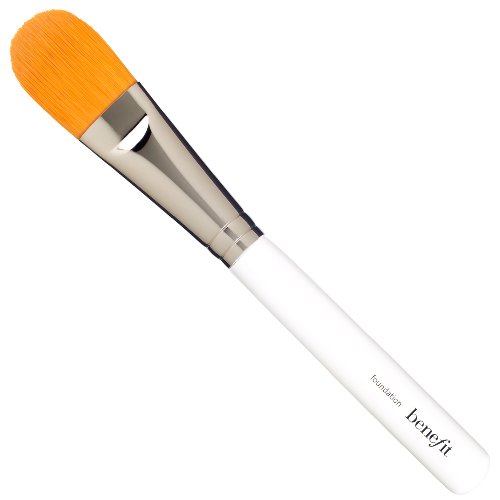 Amazon.com : Benefit Cosmetics Foundation Brush : Makeup Brushes ...