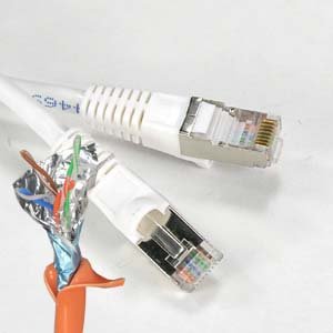 Amazon.com: 6Ft Cat.5E Shielded Patch Cable Molded White : Electronics