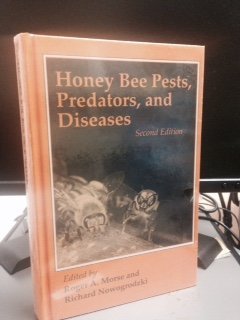 Honey Bee Pests, Predators, and Diseases: Roger A. Morse: 9780801424069: Amazon.com: Books