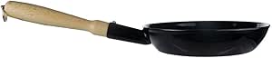 Amazon.com: Riess Classic-Black Pan Round with Wooden Handle, Diameter ...