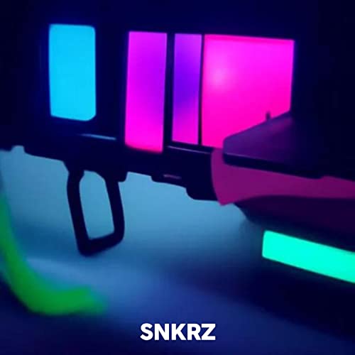 SNKRZ von Sam Avram feat. Esther Kohl auf Amazon Music Unlimited