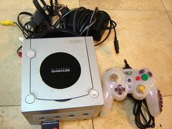 Amazon.com: Nintendo Gamecube Console System Original Dol-001 : Videojuegos