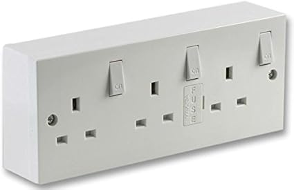 Single 1 Gang to Triple 3 Gang Switched Fused Mains Socket Converter ...