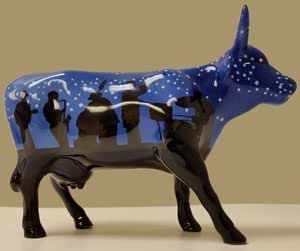 Amazon.com: CowParade Smooch Cow (Medium) : Home & Kitchen