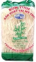 Amazon.com : Bamboo Tree Bun Tuoi (Fresh Rice Vermicelli) - 14oz [ 12 ...