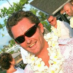 Amazon.com: Julian Gillespie: books, biography, latest update