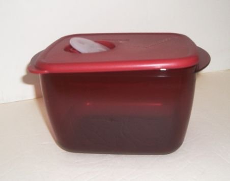 Tupperware Vent Rock N Serve Medium Deep Freezer/Microwave Storage ...