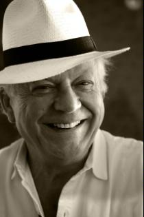 Amazon.com: Alan Riding: books, biography, latest update