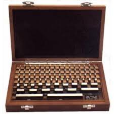 Precise Slip Gauge Box 112 pcs, Inspection Grade : Amazon.in ...