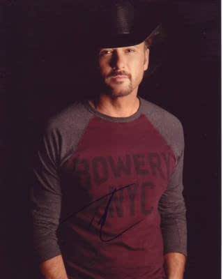 TIM MCGRAW signed autographed photo at Amazon's Entertainment ...