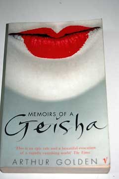 Memoirs of a Geisha: Arthur Golden: Amazon.com: Books