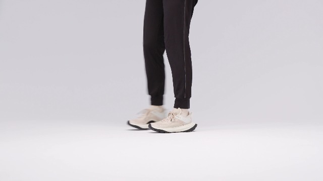 Amazon.com | Vasque Women's Here Low Everyday Shoe, Peyote, 6