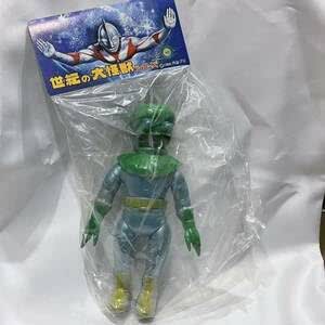 Amazon.co.jp: Marmit The Return of Kaiju Alien Zuhl 2008 Toy Fes ...