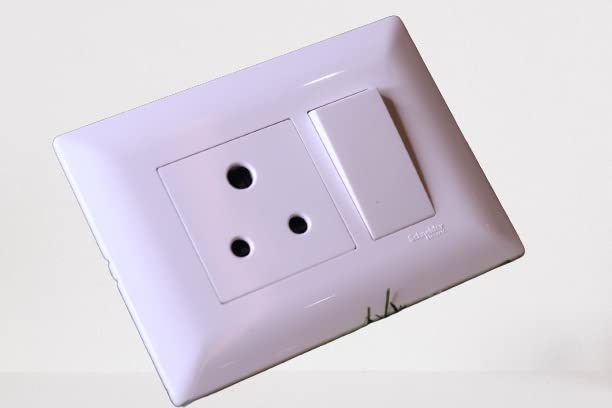 Schneider Electric - Livia White - For Small Appliances ~ 6A 3Pin ...