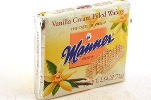 Amazon.com: manner cream filled wafers (vanilla) - 2.54oz : Grocery ...