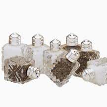 Amazon.com: Set of 8 Mini Salt and Pepper Shakers By Godinger: Crystal ...