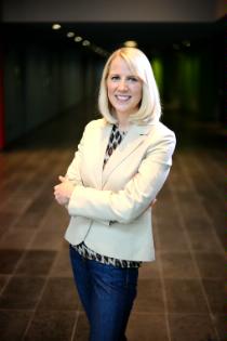 Amazon.in: Christine Benz: books, biography, latest update