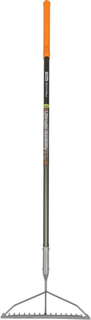 Amazon.com : Fiskars 60" Pro Garden Rake for Soil with Lightweight ...