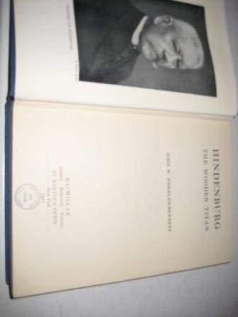 Amazon.co.jp: "Hindenburg": The Wooden Titan : Wheeler-Bennett, Sir ...