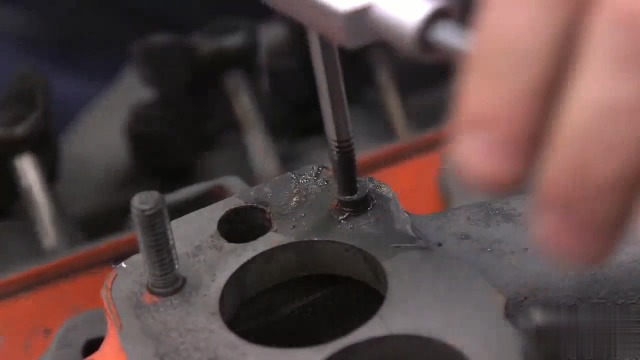 Watch How to Use a Screw Extractor? on Amazon Live