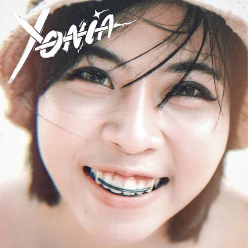 Play ผีเสื้อบินในท้อง by Yonia on Amazon Music