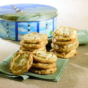 Amazon.com: North Carolina Lighthouse Cookie Gift Tin 1.5 ounce cookie ...