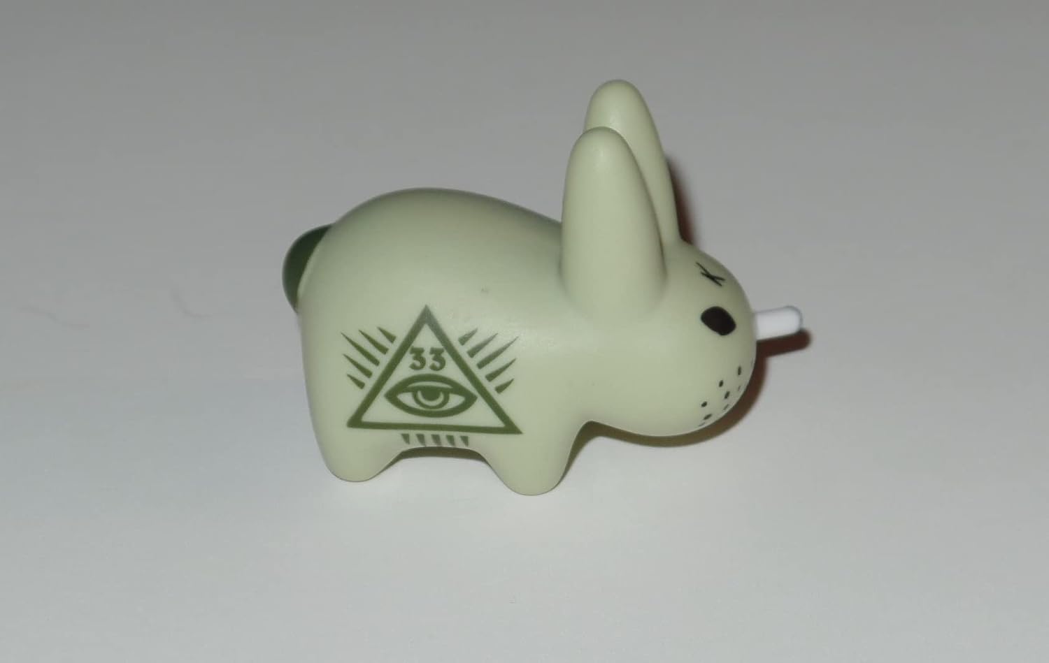 Amazon.com: Kidrobot Lore of The Labbits Illuminati 1.5" Vinyl Figure ...