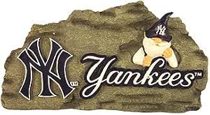 Amazon.com: Forever Collectibles New York Yankees Gnome Garden Stone ...