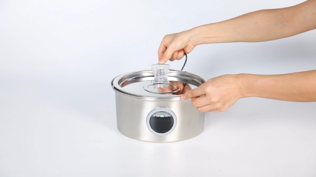 Watch How to install FOFNON cat water fountain? on Amazon Live